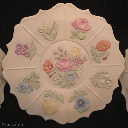 Cybis Porcelain Plaques and Decorative Plates – THE CYBIS ARCHIVE
